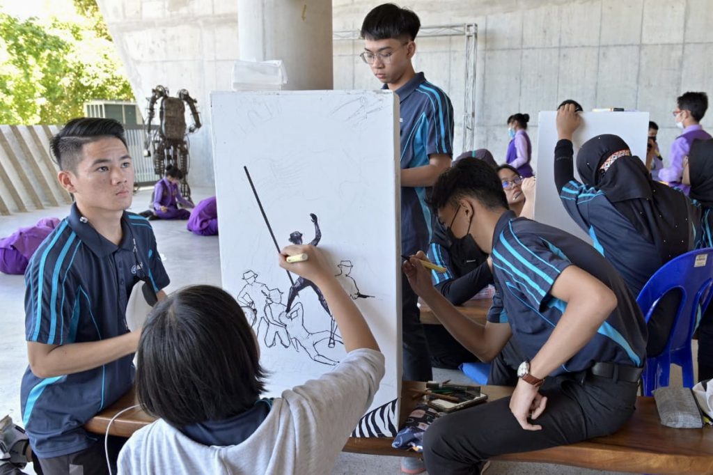 GAH-UMS anjur pertandingan mewarna dan melukisdoodle sempena sambutan ...